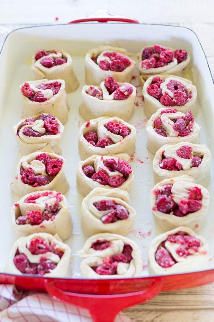 Raspberry Lemon Sweet Rolls • Freutcake