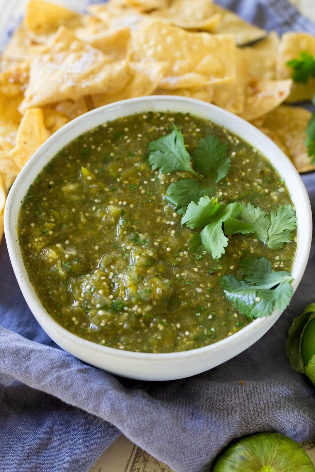 Roasted Tomatillo and Jalapeño Salsa • Freutcake