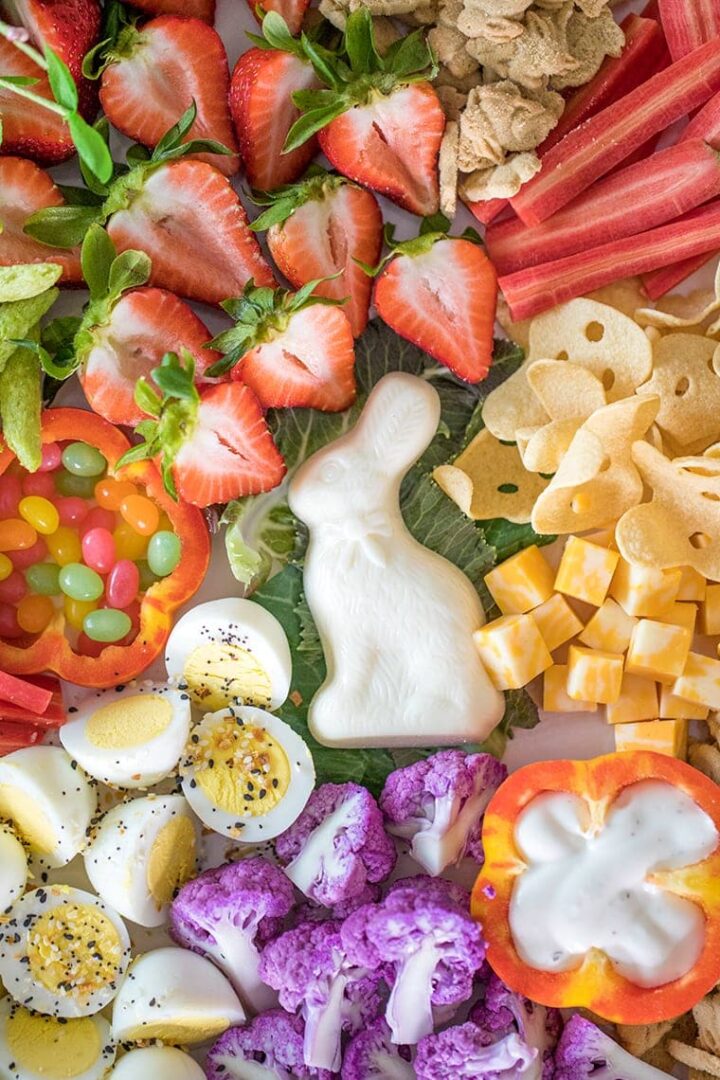 Healthy Easter Toddler Snack Board • Freutcake