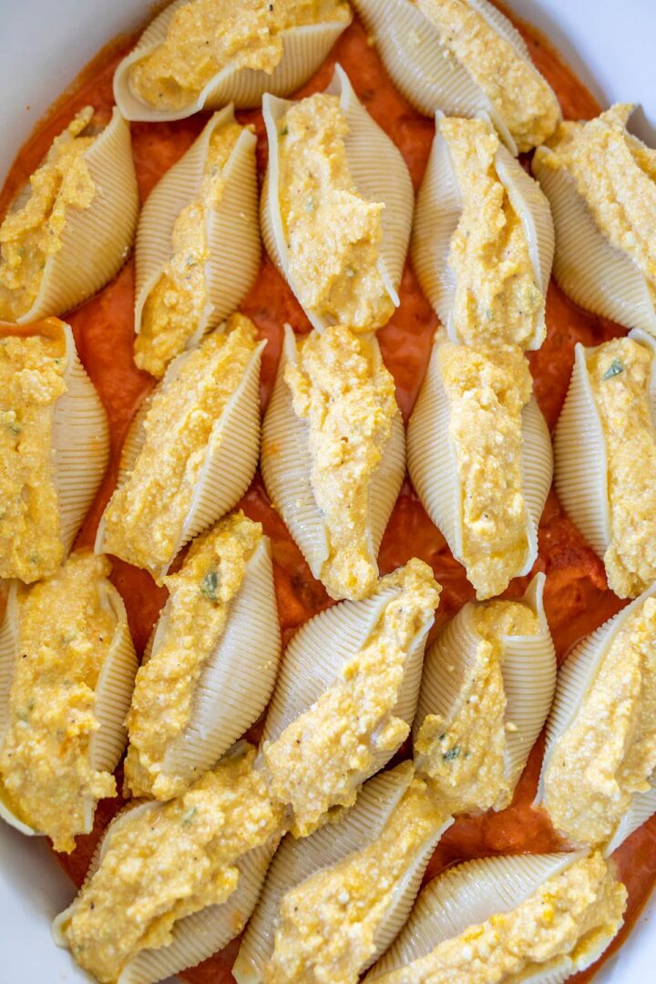 Creamy Pumpkin Ricotta Stuffed Shells • Freutcake