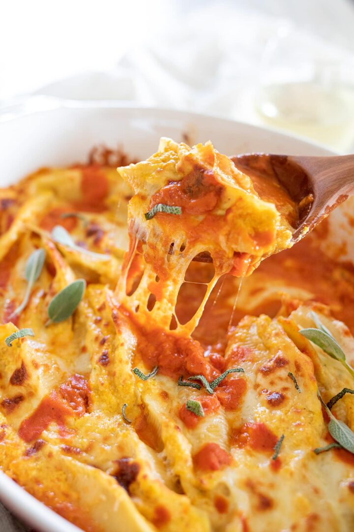 Creamy Pumpkin Ricotta Stuffed Shells • Freutcake