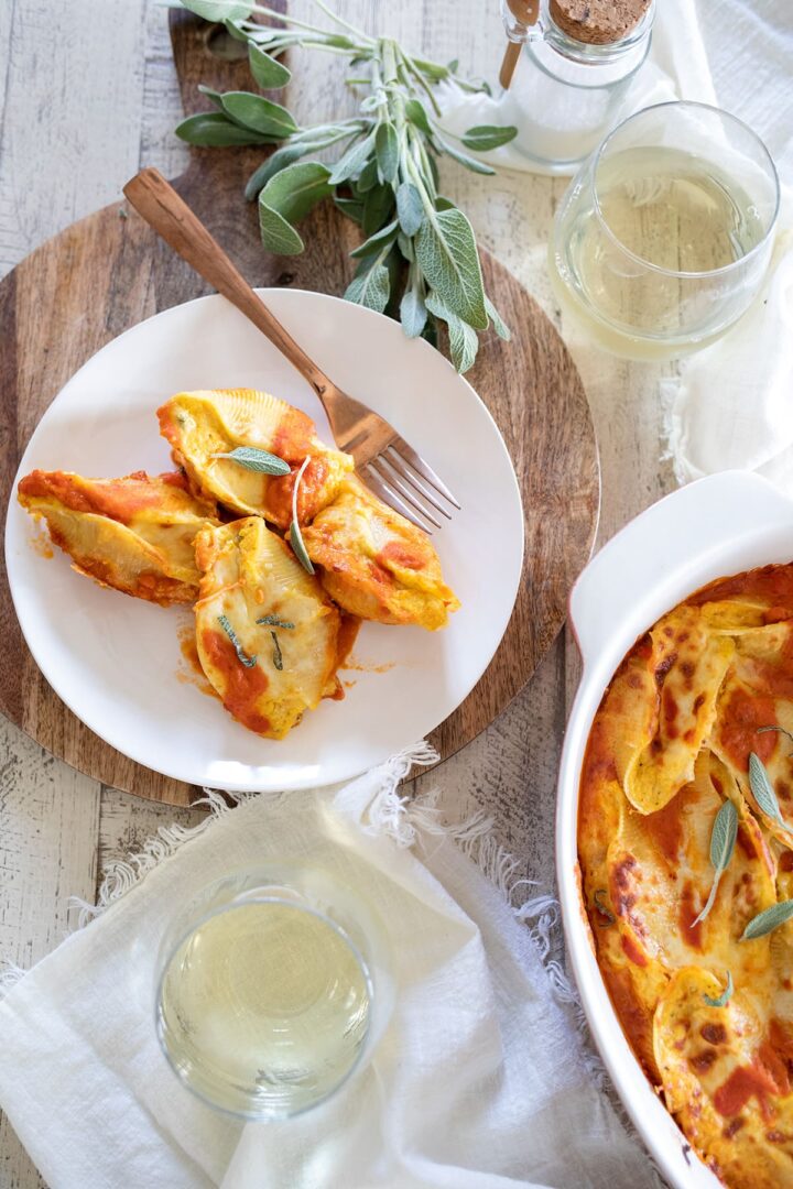 Creamy Pumpkin Ricotta Stuffed Shells • Freutcake