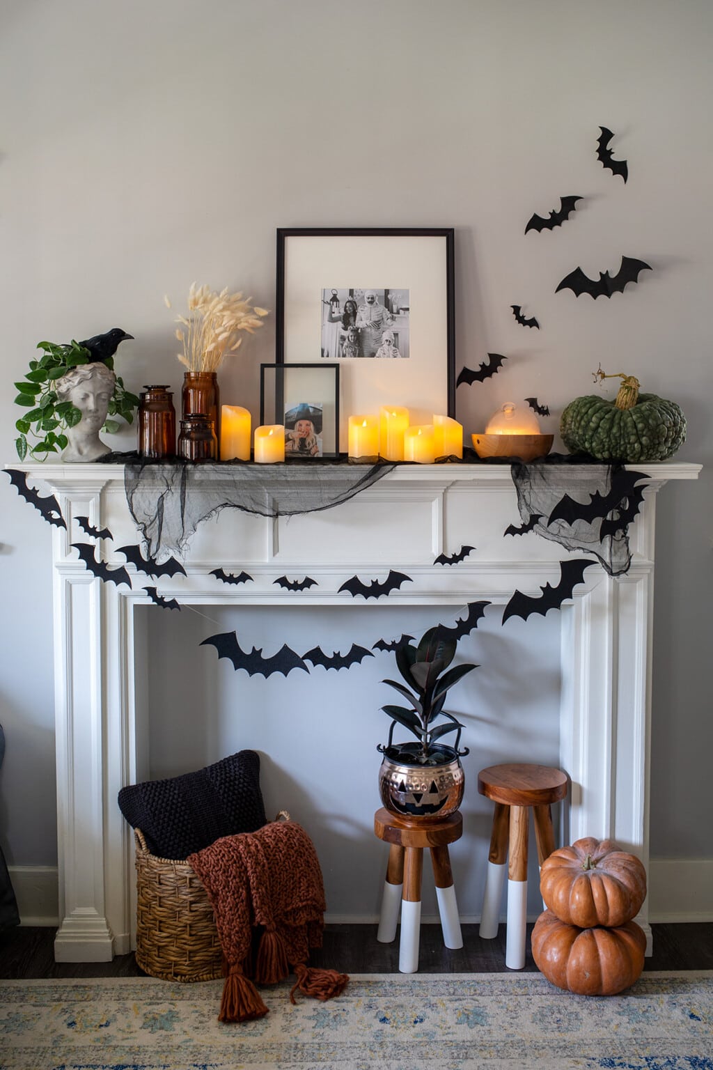 Halloween Mantle Decor • Freutcake