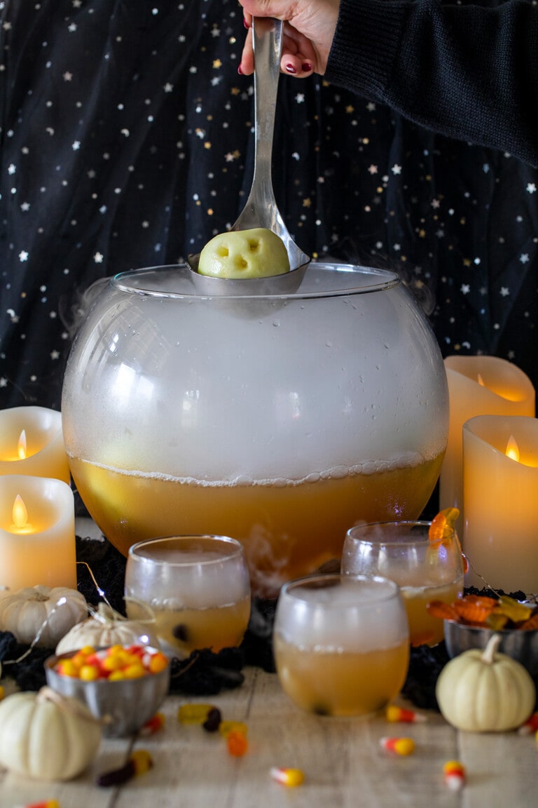 Poison Apple Halloween Punch • Freutcake