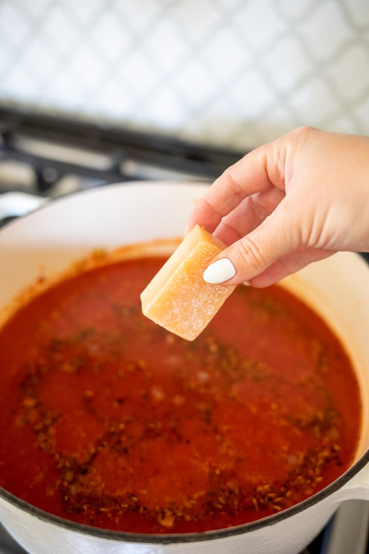 Spinach and Ricotta Stuffed Shells Soup • Freutcake