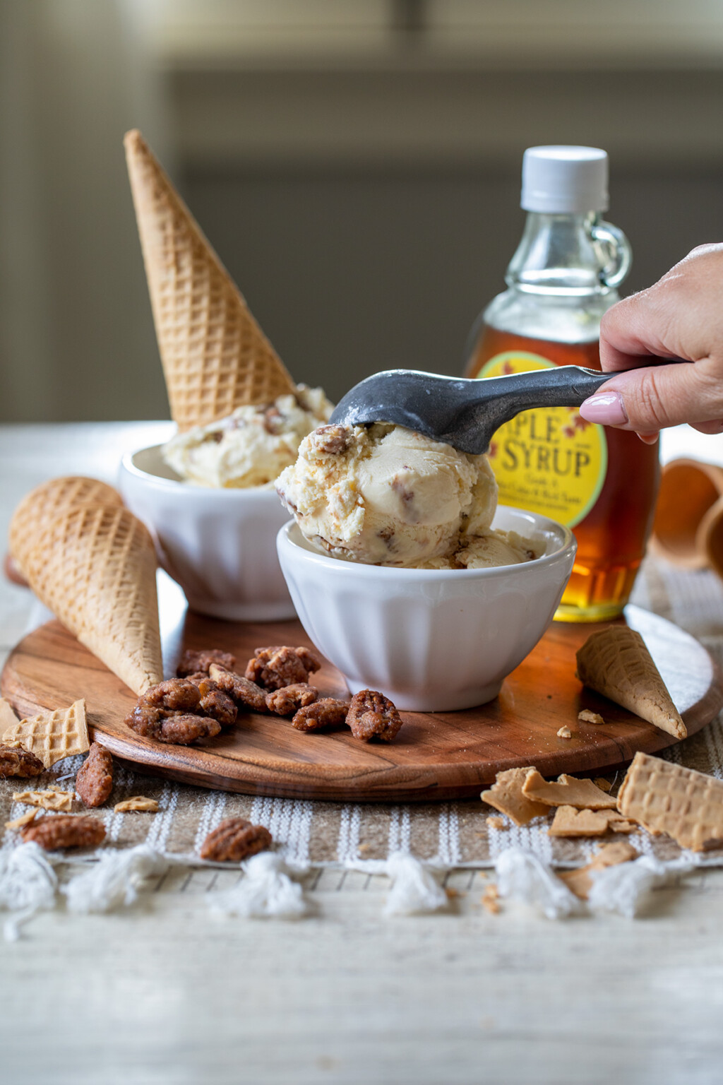 No Churn Maple Pecan Praline Ice Cream • Freutcake