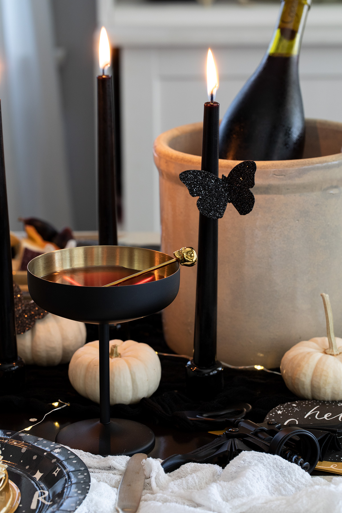 A Mystical Halloween Table • Freutcake