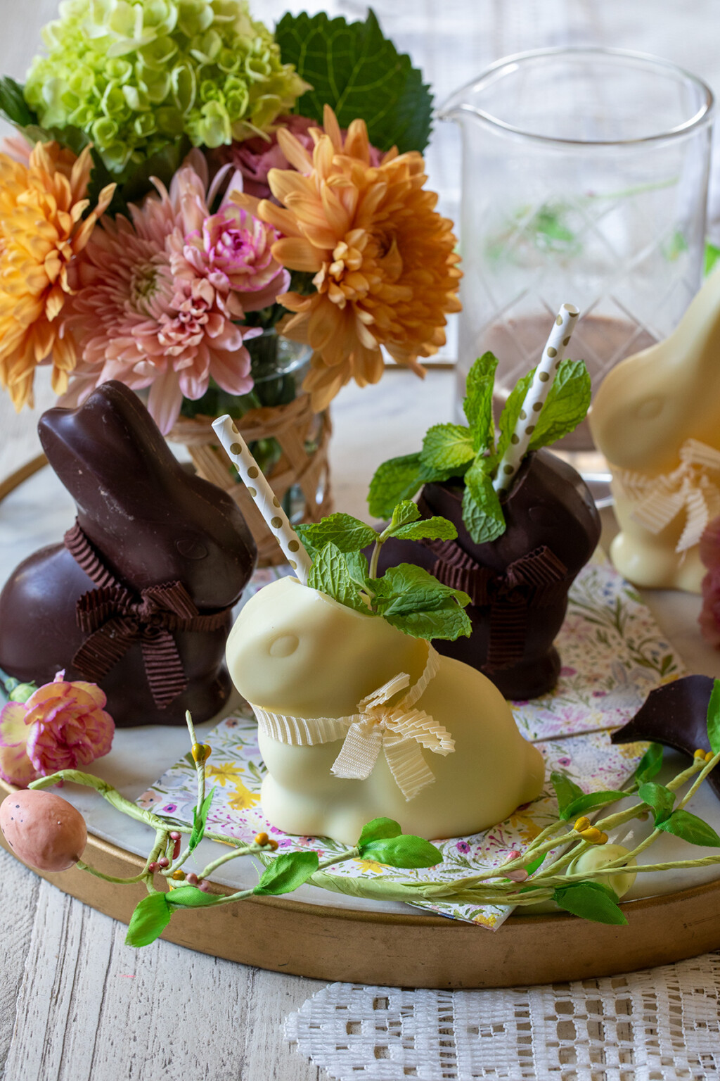 Chocolate Bunny Martini Easter Cocktail • Freutcake