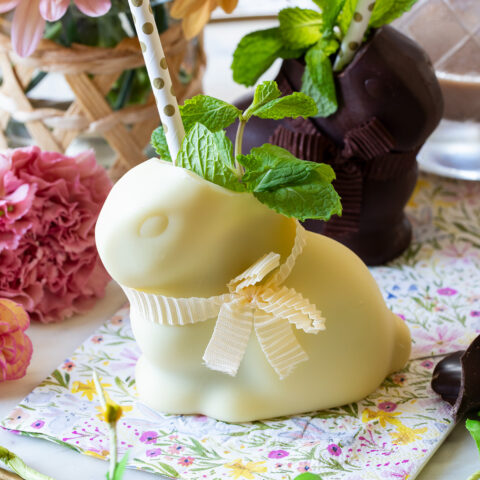 Chocolate Bunny Martini Easter Cocktail • Freutcake