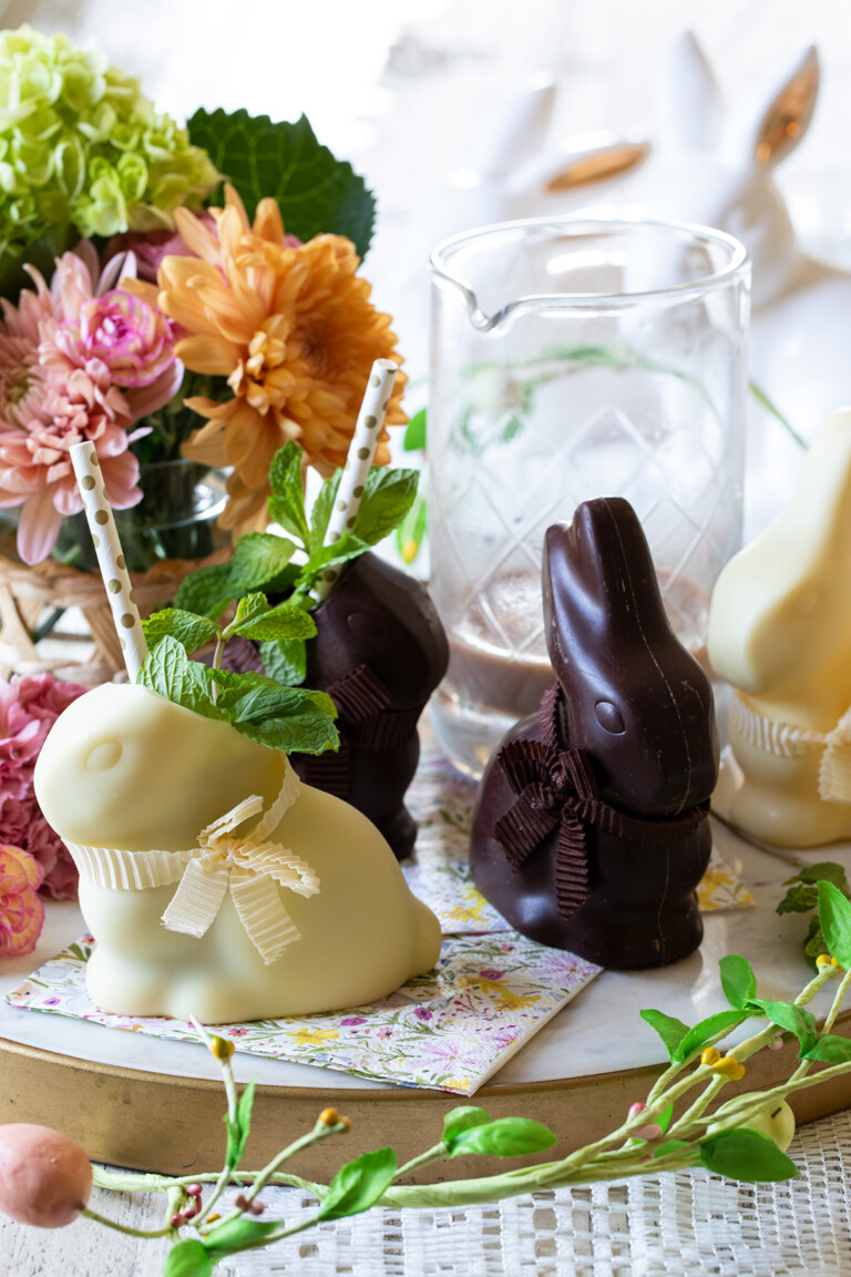 Chocolate Bunny Martini Easter Cocktail • Freutcake